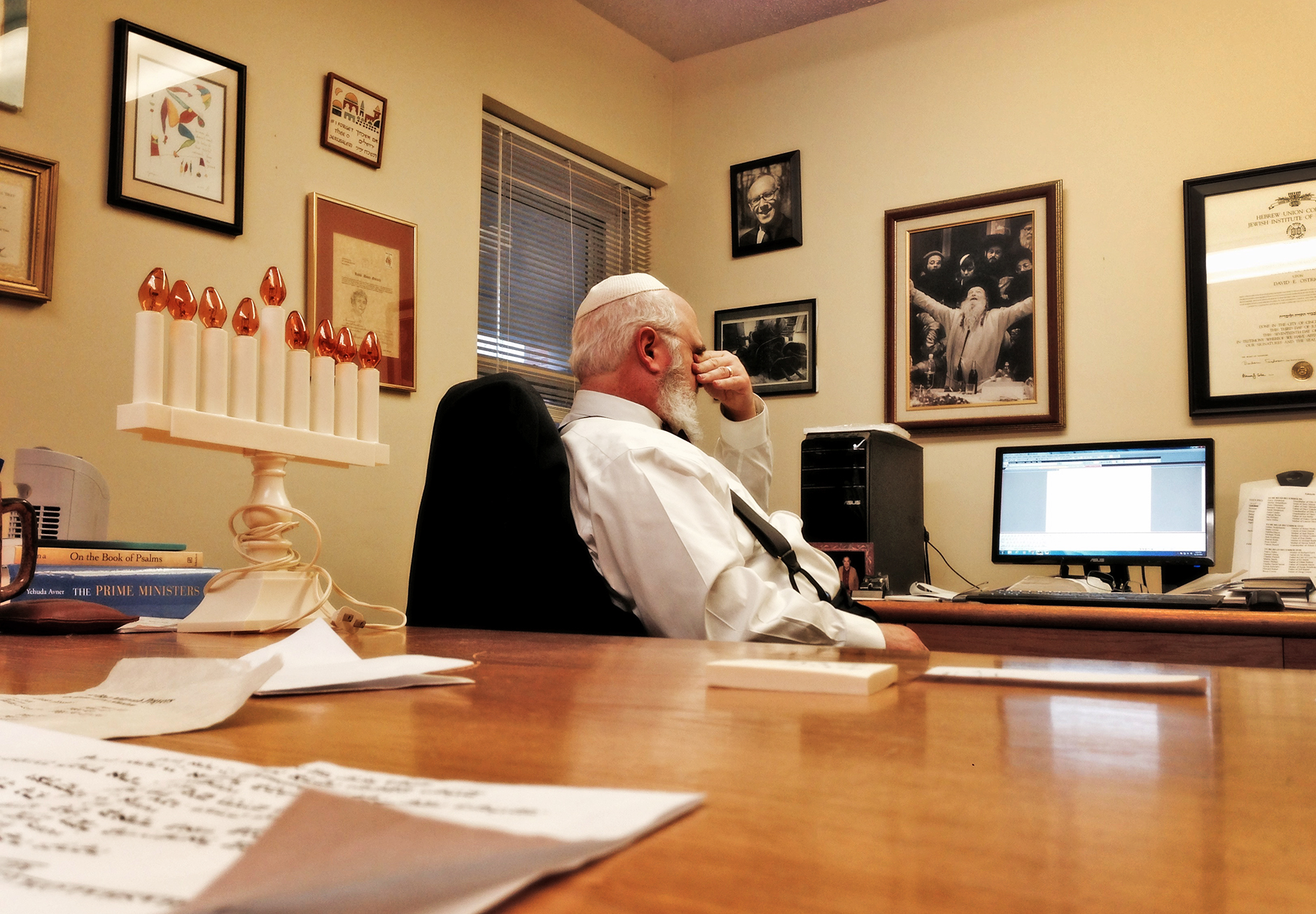 Tired rabbi | A day A Photo